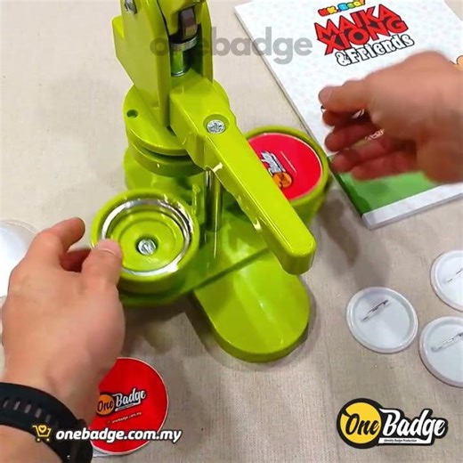 How To Make a Button Badge with Maika Xiong Badge Machine #buttonbadge #onebadge #maikaxiongmachine