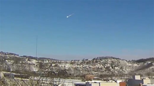 Explosive Ohio meteor seen across 10 states, triggers loud booms
