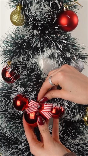 Easy Corner Christmas Tree Hack 🎄🎬 This video was produced by Network Media and Aoos Media | Hack And Heat