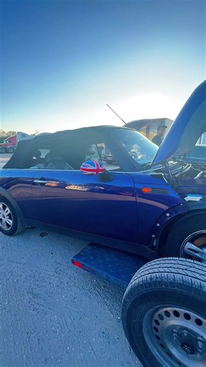 Mini cooper cabrio 2005 para partes, dime que estás necesitando, enviamos a todo Usa y Latinoamérica #usedpartscars #autoparts #usedautopart
