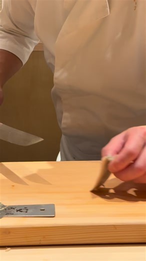 17K views · 5.7K reactions | The unmistakable shine of kohada 小鰭. Carefully cured and pressed into nigiri, it represents the heart of traditional Edomae craft. #SushiSato | Sushi Sato 鮨 佐とう | Facebook