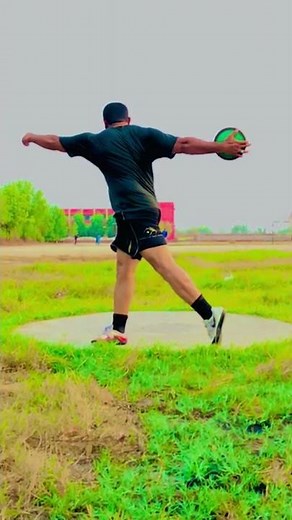 Discus throw training