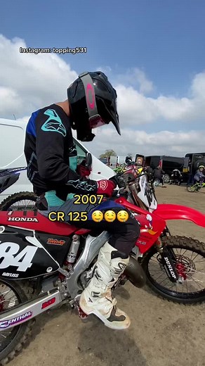 She do be RaW #racing #honda #cr125 #cr #motocross #moto #motos #mud #raw @ethantopping