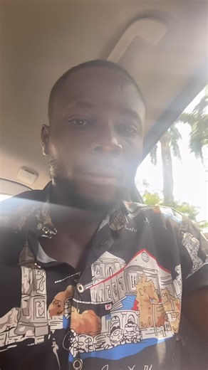 Ola-olukotun Kayode | 🎶🎶I’m someone who’s juggling a lot - school, responsibilities, and trying to find my groove. One minute I’m handling academics, the next... | Instagram