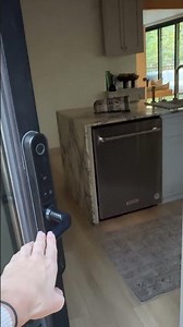 How to operate the front door lock - how to open and close