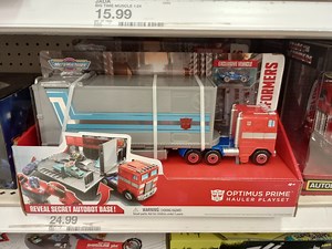 Micro Machines Transformers G1 Optimus Prime Hauler Playset Found At US Retail