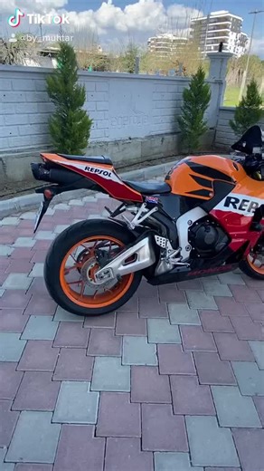 Repsol Honda CBR600RR: Power and Performance