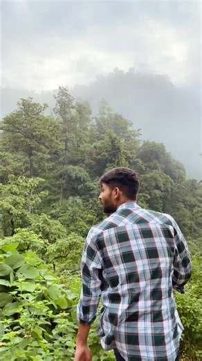14 reactions | Khabhi khabhi unn Rasto ko bhi Bhulna padta hai Jo apne hua karte hai ✨鹿 . . . #raste #alone #explore #travel #mountain #trekking #travelwithraahi #traveler #wanderer | Rishav Bhardwaj | Facebook