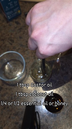 3 ingredient chapstick homemade #fypシ゚viralシfypシ゚ #fypシ゚viralシ #fypviralシ #homemade #HomemadeGoodness #chapstick #castoroil #coconutoil #castoroilbenefits #peppermintmocha #homemadeisbest | Brittney Baker