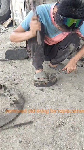 Nissan Nv350 for Brake Bonding/ replacement of brake lining/ for safety purposes in travel. #carmaintenance #brakeRepair #AutomotiveKnowledge #ForEducationalPurposesOnly | Renz Quil