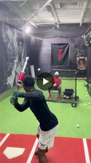 Main Focus: Creating a perfect scapular load for a deeper turn. No scalp load I tend to turn in a position where my hands want to perform a down and across action creating flare spin or hooked… | Jalen Freeman