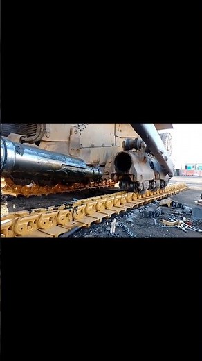 caterpillar D9R Repair track adjuster |D6R bulldozer track link adjuster cylinder .