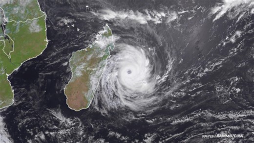 Actualité Météo : Suivi du cyclone Batsirai : 1400 mm de pluies et 200 km/h de vent à la Réunion - METEO CONSULT - Prévisions METEO DETAILLEES à 15 jours - METEO CONSULT