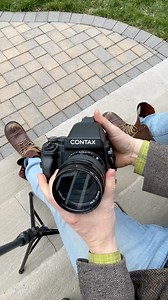 The #Contax645 is a medium format film camera that was first introduced in 1999. It’s known for its outstanding image quality, reliable autofocus system, and ease of use. The camera is well-regarded among professional photographers and is often used for portrait, wedding, and fashion photography. Kodak Portra 800 is a high-speed color negative film that’s designed to work well in low light conditions. It’s a popular choice for photographers who need to capture fast-moving subjects or shoot in di