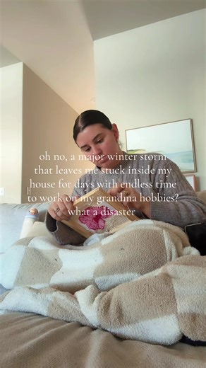 ignore my mile long thread…I hate rethreading more than anything #snowday #grandmahobbies #needlepoint #sewing #snowstorm