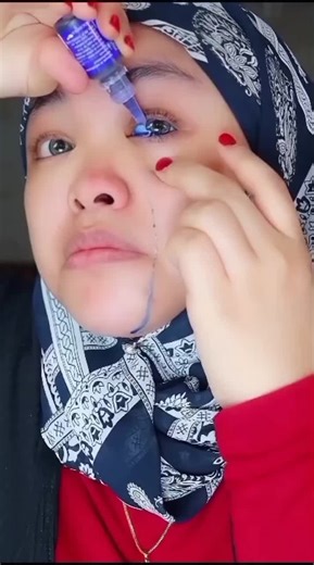 How to Naturally Make Your Eyes Whiter at Home