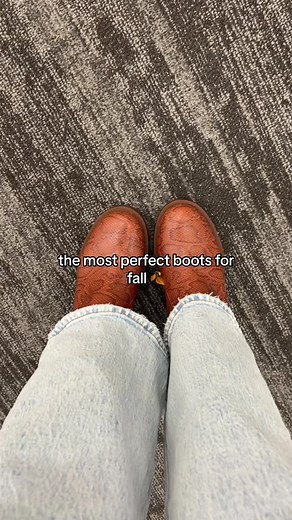 obssessed with these leather platform boots 😫🤎 #boots #target #targetmagic #fallfashion2023 #fashiontiktok #targettok #y2k #platforms #styleinspo #targetfindsaugust #trendyshoes