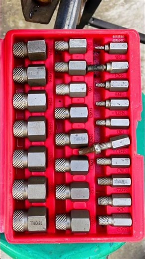 25-piece multi-spline screw extractor set #screwextractor #hardwaretools #tools #powertools #shorts
