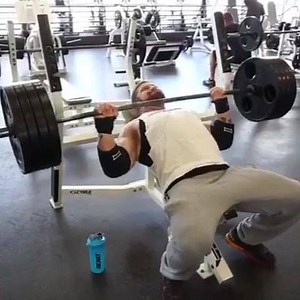 15K views · 275 reactions | What does being a Beast on #internationalchestday mean? Well how about 405x10 on incline from Steve Gentili!! Get motivated and do something great! #beastsports | Beast Sports Nutrition | Facebook