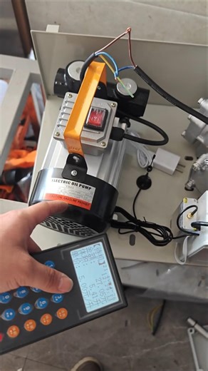 Fully automatic pipe cutting machine available in 12V, 24V, and 220V power supplies