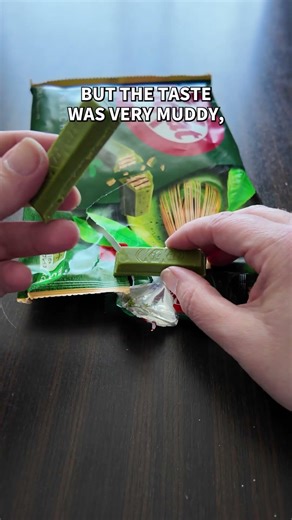 Trying The VIRAL Japanese Matcha Kit Kat 🇯🇵