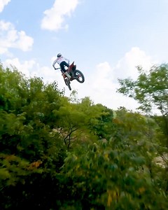 20M views · 183K reactions | General Sipes, you’re cleared for takeoff ‍✈️ over the spectator area with a clear path to the  jump.   Red Bull Imagination 2.0 feat. the insanely dynamic rider Ryan Sipes OUT NOW. Link in comments. | Red Bull Motorsports | Facebook