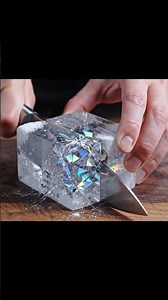 What’s Inside This Minecraft Diamond Ice Block?! ❄️💎
