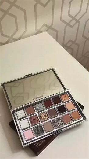 BNO | ‎باليت شادو هدى بيوتي 🤏🏻💕 #مكياج #هدى_بيوتي #عناية_و_جمال‎ | Instagram