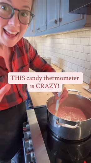 Kelly Welk on Instagram: "This Candy Thermometer Spatula is in full time work mode this time of year as we stir up caramel and fudge, butter toffee, rocca and peanut brittle! Comment below I'll send you the link, it is a must for any baker and SUCH a great gift idea too. Plus i'll send you the link to our red tin treat E cookbook so you can have this recipe to mix up your own homemade shortbread, pour hamster caramel over the top and then top with a layer of chocolate. This recipe is one of our 