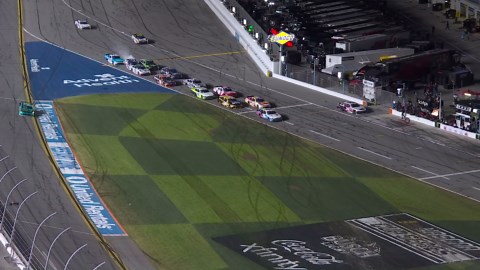 Multicar crash strikes on pit road as Kris Wright loses control