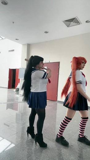 Yandere Simulator Cosplay: Are You Crazy?
