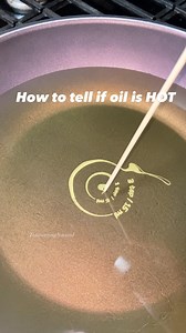 This is how to check if the oil is hot enough. Share this with a friend. Follow @discoveringnatural for more. #cookingtips #cookinghacks #frying #deepfrying #discoveringnatural | DiscoveringNatural
