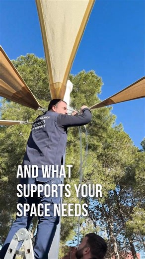 Installing a shade sail isn’t just “two ropes and done.” 🪢❌ We calculate the anchor points, choose the right posts, and design the supports your space actually needs 📐🛠️✅ Our team installs fast, clean, and safely 😎🧰 No construction drama—just solid, well-made shade. ☀️✨ 🔥 Request your fast & secure installation today 👉 - - #Alicante #CostaBlanca #ShadeSails #ShadeSailInstallation #OutdoorLiving #TerraceShade #SunProtection #HomeUpgrade #RestaurantTerrace #CustomShade | Toldos Costa Blanca