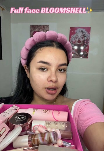 Achieve a Flawless Look with Bloomshell Cosmetics