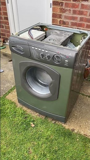 Hotpoint Aquarius WMA58 washing machine || New bearings fitted, needs new motor next