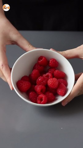 Franui-style raspberry, white chocolate and ruby chocolate bites