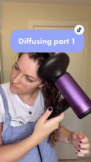 How to Diffuse Curly Hair - Part 1