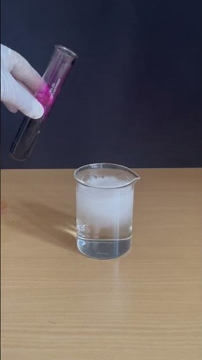 Chemistry experiment 😍 colour changing experiment