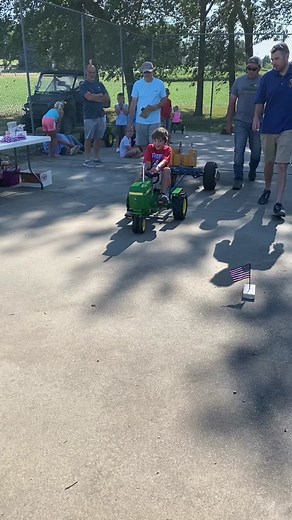 #nebraskashavedpullers #tractorpulling #johndeere #farming #nebraska #tractor #letsgrowpulling #pedalpulls #1st #tractor #beermoneypulingteam #caseih #iowa #4430 #4440 #farmlife #fyp #foryou #fypシ