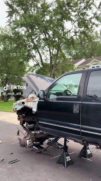 Language Learning Tips Using 7.3 Powerstroke Trucks