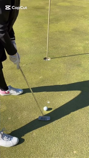 「パットのチカラ｜AimPoint®静岡」 on Instagram: ". 「真っ直ぐに見える」は信用しない。 今日も 「これ真っ直ぐですよね？」 と言われました。 でも打つと、曲がる。 パットの曲がりは “傾斜”です。 足で感てください。 #AimPoint #AimPointExpress #グリーン読み #ライン読み #傾斜 #パッティング #パター上達 #パッティング練習 #ショートゲーム #ゴルフレッスン #ゴルフ上達 #プロゴルファー #ゴルフ男子 #ゴルフ女子 #静岡ゴルフ #浜松カントリークラブ #ゴルフ好きな人と繋がりたい"