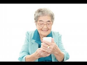 7 Hilarious & Awkward Text Message Fails by Mom