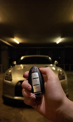 Nissan GTR R35 ASMR: Unique Driving Sounds Experience