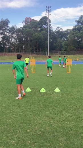 Football Training - Passing & Agility Warm Up#footballtraining #soccertraining #footballcoaching #footballwarmup #soccertiktok