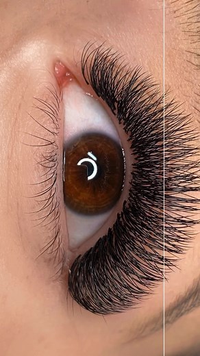 Nice! #sevenlash #volumelashes #lightvolumelashes #lashpics #lashtechnician #lashediting #lashcalifornia #lashmodel #lashtrickandtips #lashnyc #lashuk #lashlen