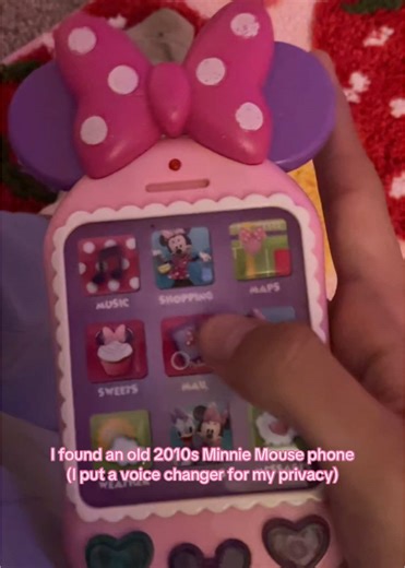 Descubriendo un antiguo teléfono Minnie Mouse