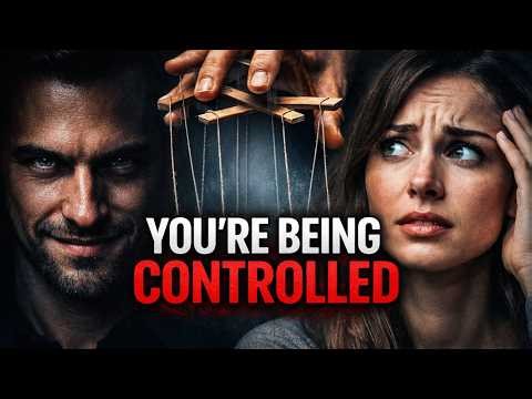 You’re Being Manipulated Without Realizing It (7 Signs)