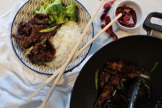 How to Use a Wok on an Induction Cooktop