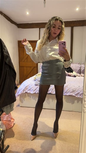 Molly Stone (@spoil_molly)’s videos with original sound - Molly Stone