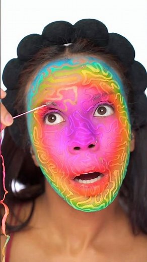 Squiggly Latex Makeup Tutorial 🎨😍